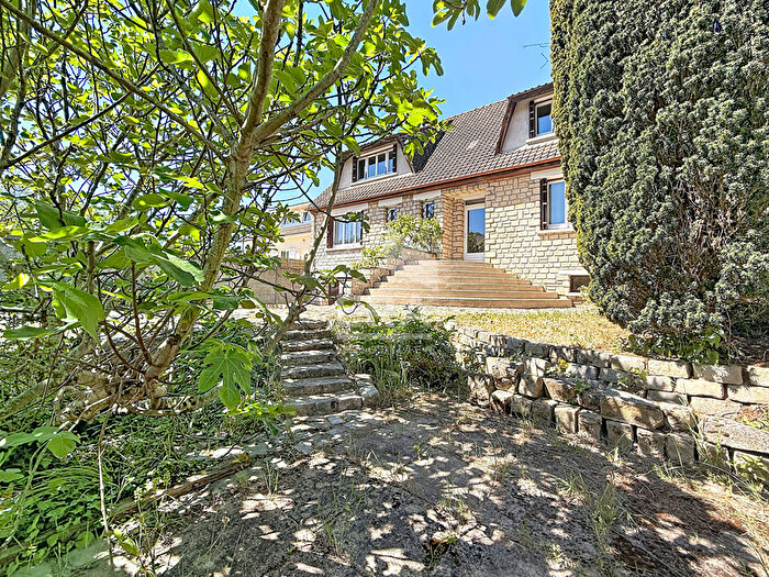 Maison à vendre - Étampes, Saint-Pierre - 7 pièces - 5 chambres