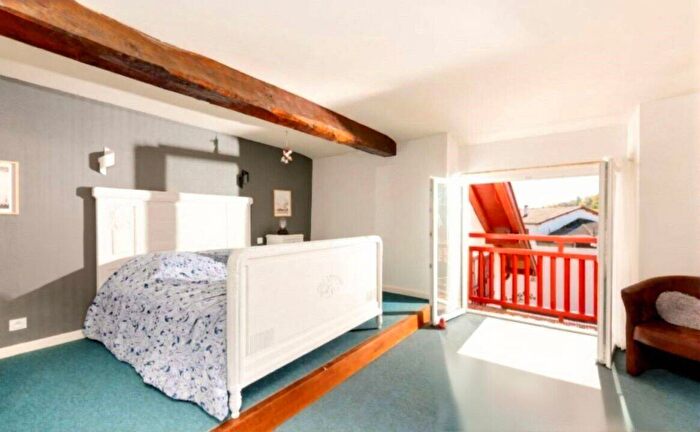 Amendeuix-Oneix - Appartement 1 pièce à louer