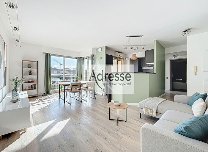 Appartement à vendre - Antibes, Rastines, Super Antibes, Laval, La Fontonne - 2 pièces - 1 chambre