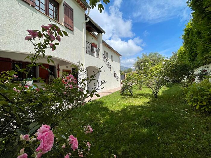 Maison à vendre - Levens - 7 pièces - 5 chambres