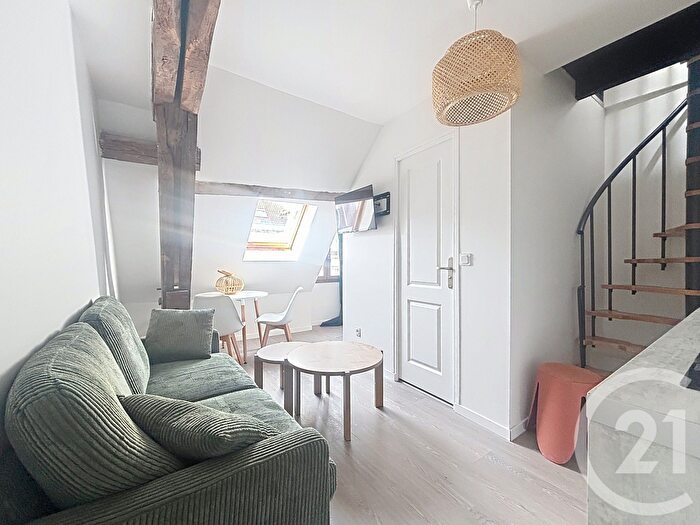 Troyes, Cathédrale : Appartement 2 pièces à louer