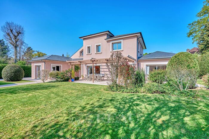 Maison à vendre - Vaucresson - 9 pièces - 5 chambres