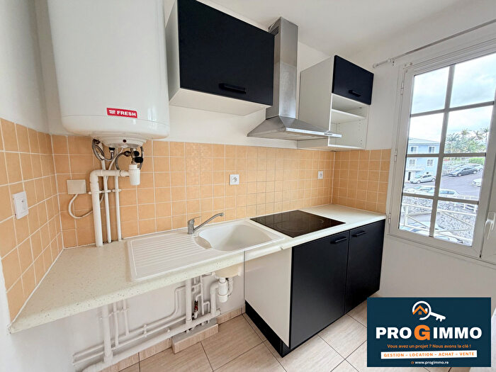 Le Tampon, Centre-ville : Appartement 1 pièce à louer