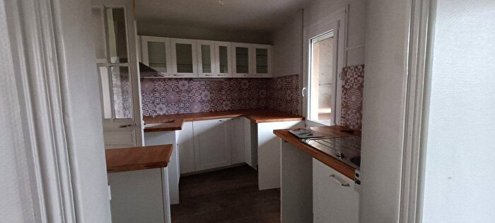 Maison à louer - Feurs - 4 pièces - 2 chambres