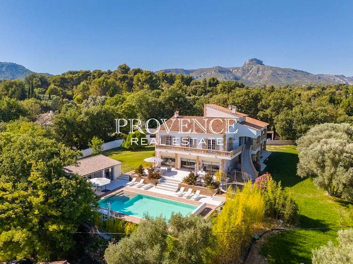 Les Royantes, Aubagne : Maison 7 pièces à louer