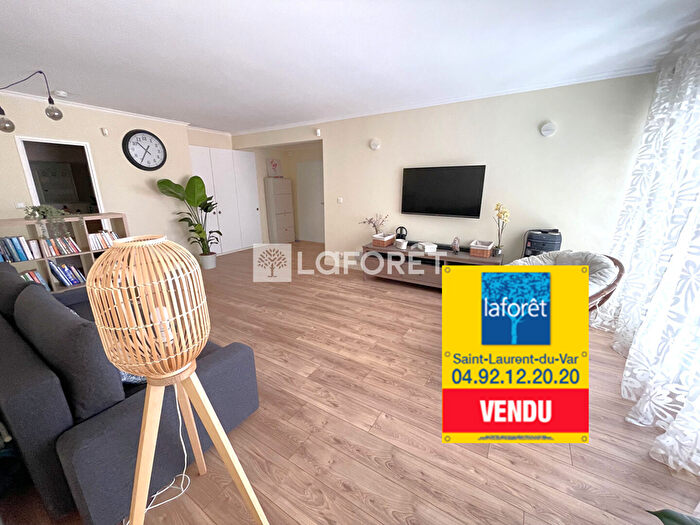 Appartement à vendre - Saint-Laurent-du-Var, Tuilière, Sainte-Petronille, Les Crottes, Tour, Iscles - 4 pièces - 3 chambres