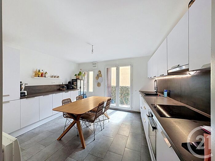 Pourrières : Maison 5 pièces à louer