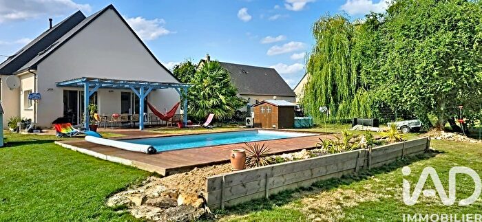 Maison à vendre - Saint-Étienne-de-Chigny - 5 pièces - 3 chambres