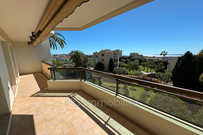 Appartement 2 pièces à louer à Antibes, Antibes-les-Pins, Trianon, Le Fournel, Peyregoue