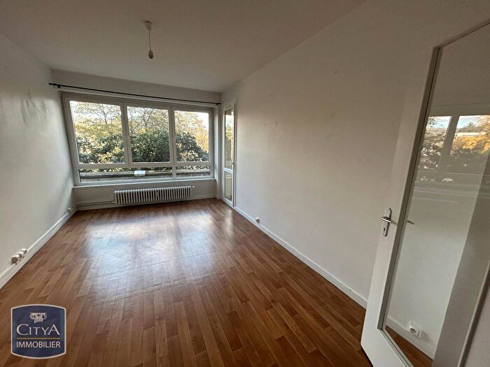 Appartement à louer - Saint-Chamond, Centre-ville, Saint-Ennemond, Chavanne - 2 pièces - 1 chambre