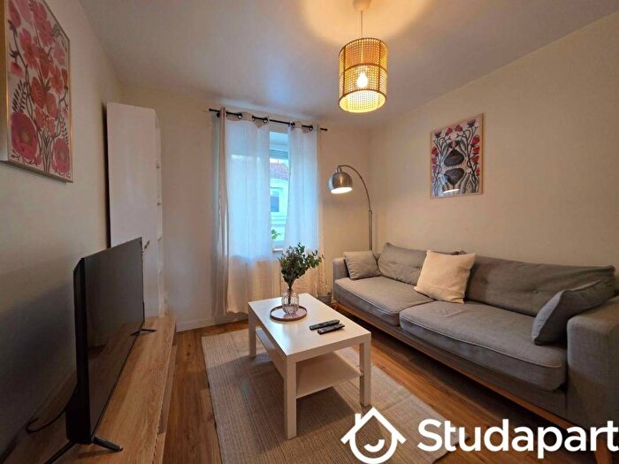 Appartement à louer - Laon Zola-Neufchâtel-Orgeval, Reims - 2 pièces - 1 chambre