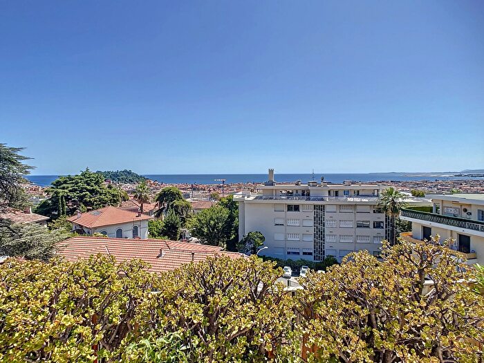 Appartement à vendre - Nice, Cimiez - 3 pièces - 2 chambres