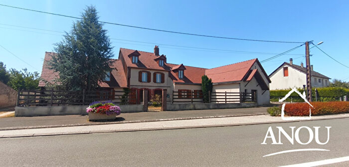 Dampierre-sous-Brou : Maison 8 pièces à vendre