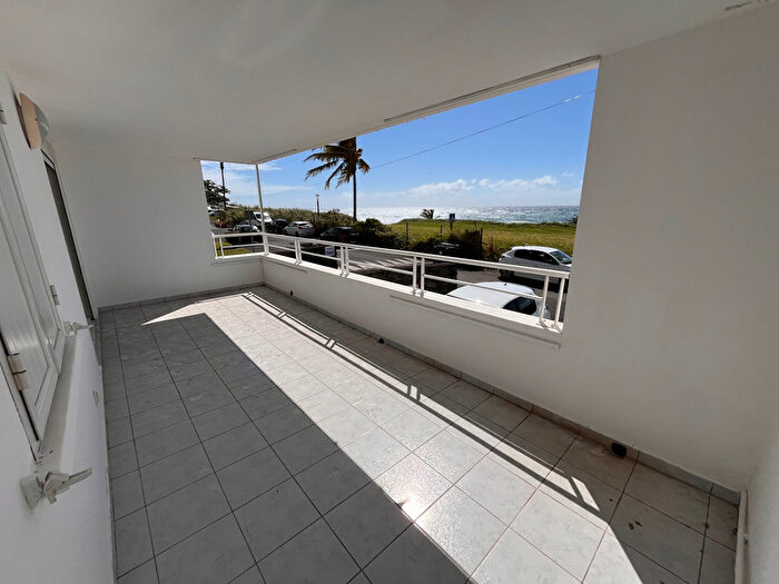 Appartement 4 pièces à vendre à Sainte-Suzanne, Centre-ville