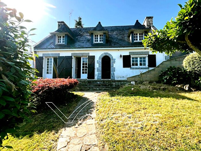 Maison 10 pièces à vendre à Bannalec