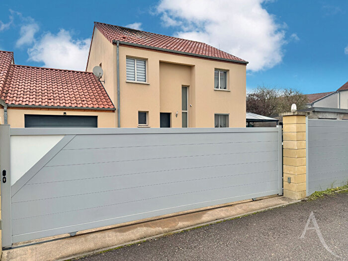 Maison à vendre - Uckange - 6 pièces - 3 chambres