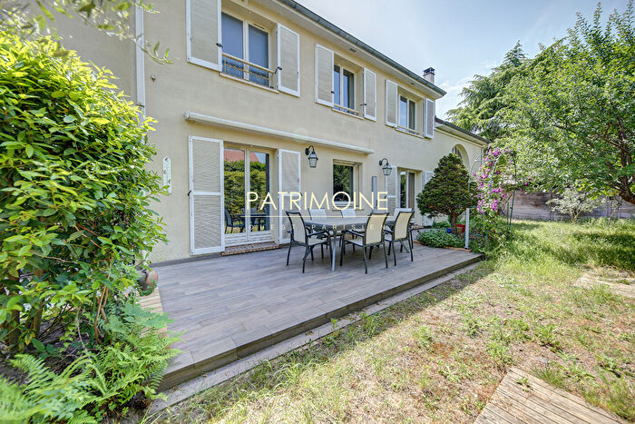 Croissy-sur-Seine : Maison 8 pièces à vendre