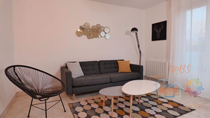 Appartement à louer - Strasbourg, Cronenbourg - 2 pièces - 1 chambre