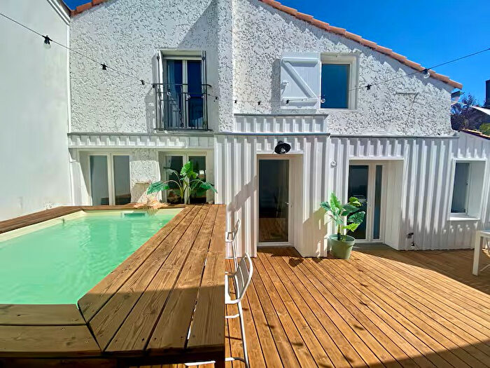 Maison à vendre - La Teste-de-Buch, Centre-ville - 5 pièces - 4 chambres