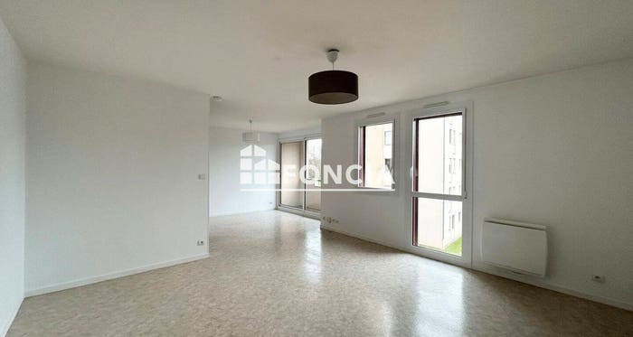 Appartement 4 pièces à Gambetta, Cholet, à louer