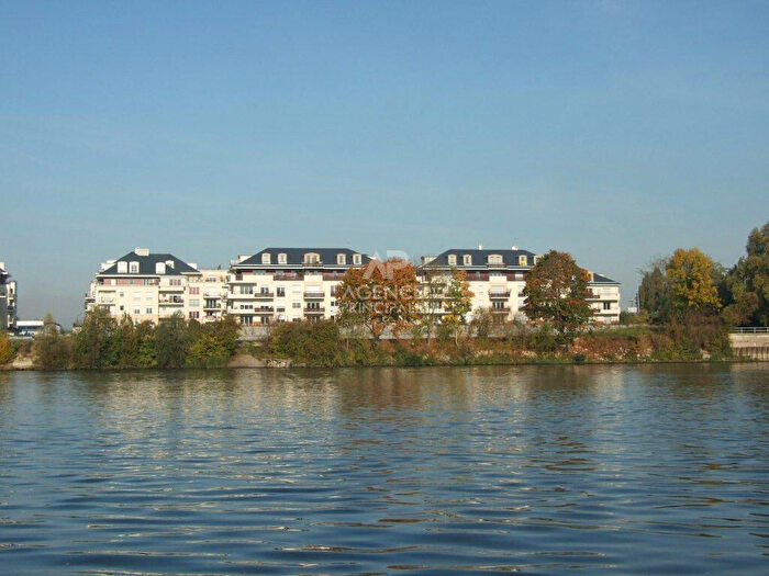 Appartement 1 pièce à vendre à Carrières-sous-Poissy, Bords de Seine, Ile de la Dérivation