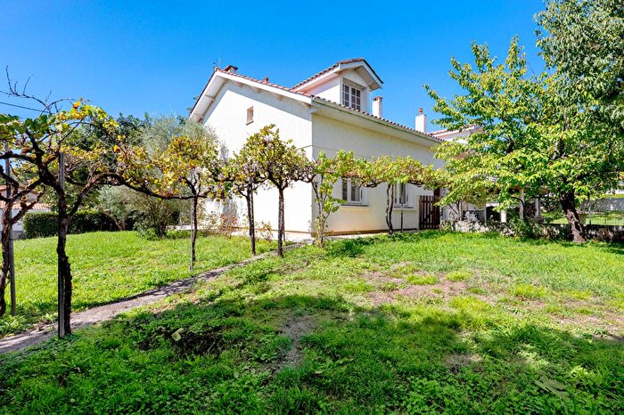 Maison à vendre - Tresses - 7 pièces - 5 chambres