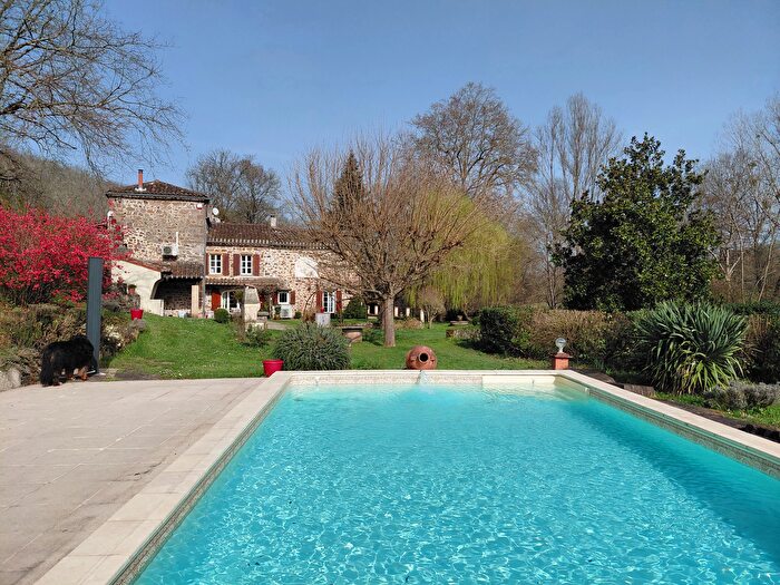 Maison à vendre - Cordes-sur-Ciel - 10 pièces - 5 chambres