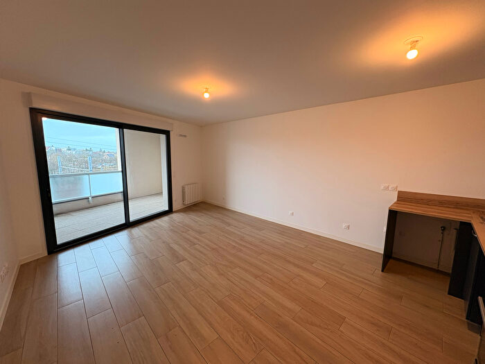 Appartement à louer - Chartres, Hôtel Dieu, Grand Faubourg - 2 pièces - 1 chambre