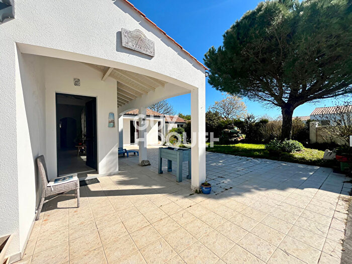 Maison 4 pièces à vendre à Charron