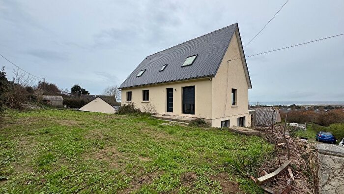 Maison à vendre - Siouville-Hague - 12 pièces - 5 chambres