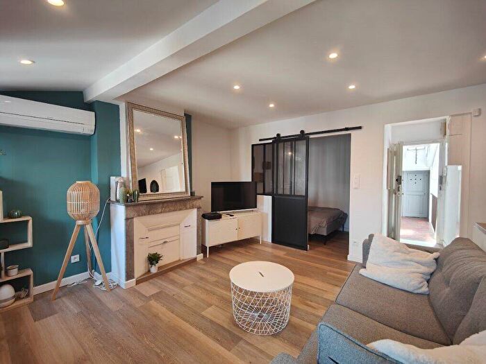 Appartement à louer - Place dArmes, Toulon - 2 pièces - 1 chambre