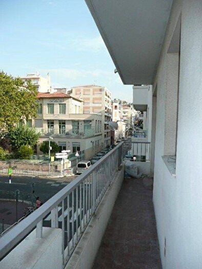 Appartement 1 pièce à Fleurs-Gambetta, Nice, à louer