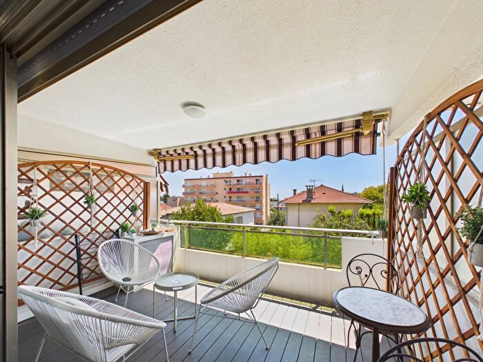 Appartement 1 pièce à vendre - Antibes, Antibes-les-Pins, Trianon, Le Fournel, Peyregoue