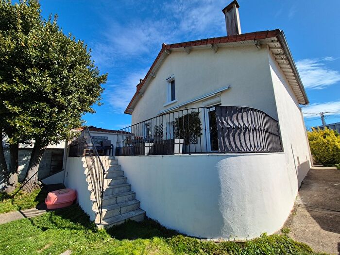 Gond-Pontouvre - Maison 6 pièces à vendre
