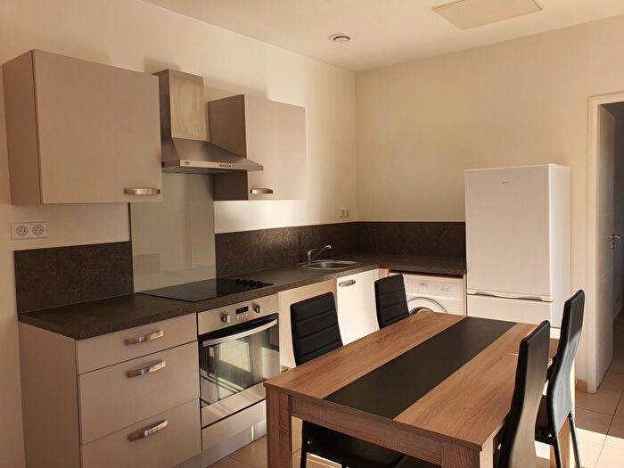 Appartement à louer - Ajaccio, Loretto - 2 pièces - 1 chambre