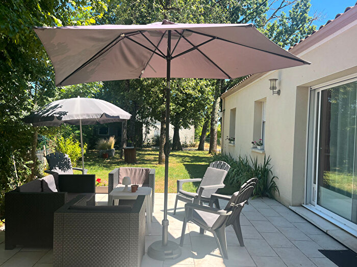 Maison à vendre - Breuillet - 5 pièces - 3 chambres