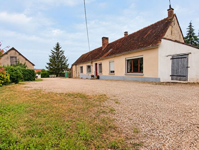 Maison 4 pièces à vendre à Chaufour-Notre-Dame