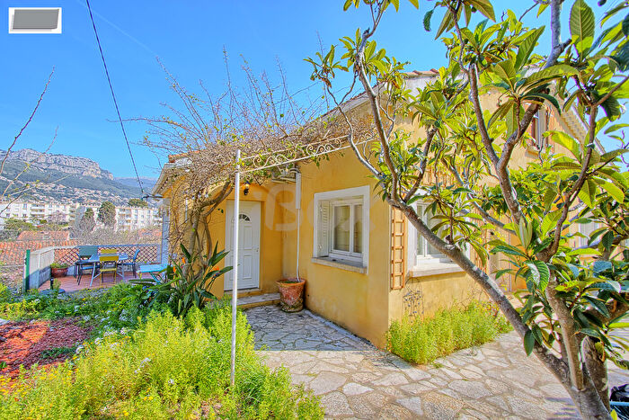 Maison à vendre - Toulon, Valbertrand - 7 pièces - 4 chambres