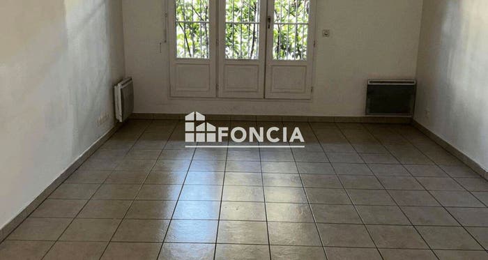 Vaux-sur-Seine : Appartement 4 pièces à louer