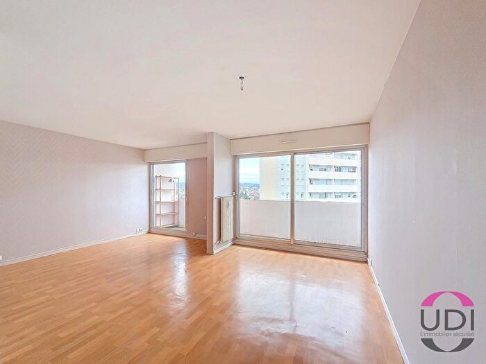 Appartement à vendre - Montluçon, Bien Assis, Fours à Chaux - 4 pièces - 3 chambres