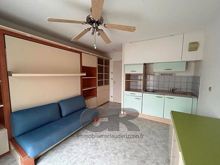 Appartement à louer - Brabois Prieure, Vand uvre-lès-Nancy - 1 pièce