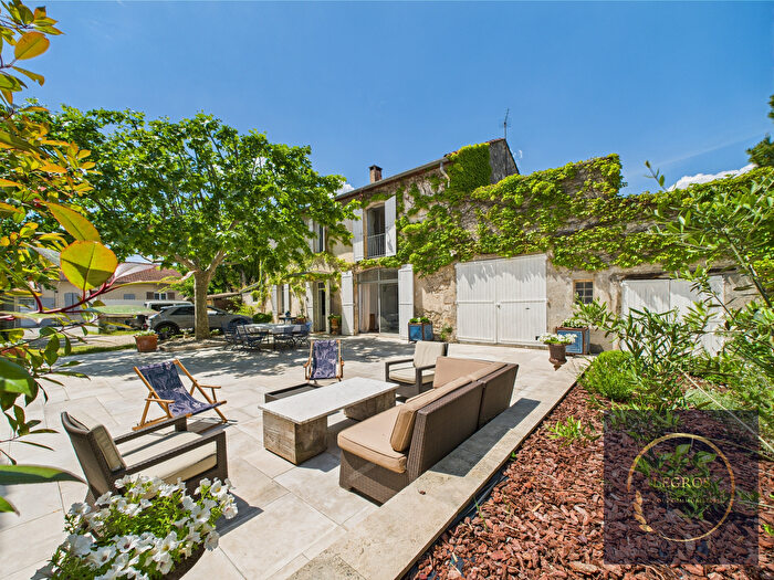 Maison à vendre - Noves - 7 pièces - 4 chambres