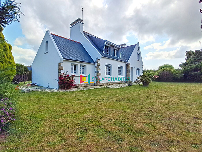 Maison à vendre - Plobannalec-Lesconil - 8 pièces - 6 chambres