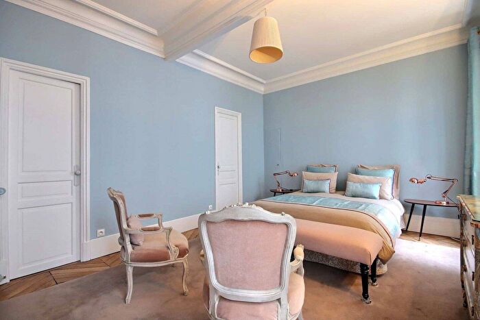 Appartement à louer - Arts et Métiers, Paris ème arrondissement - 2 pièces - 2 chambres