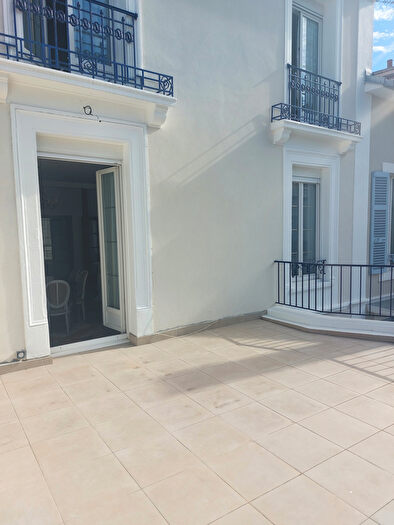 Maison à vendre - Vichy - 8 pièces - 6 chambres