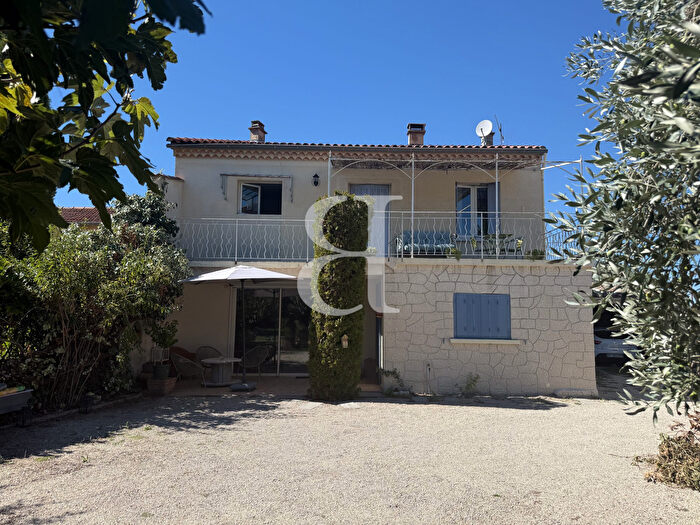 Maison 4 pièces à vendre à Valréas