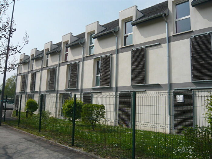 Appartement à louer - Troyes, Chartreux - 1 pièce - 1 chambre