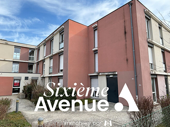 Appartement à vendre - Bron, Aviation - 1 pièce - 1 chambre