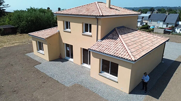Maison 6 pièces à vendre à Dragey-Ronthon