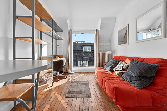 Appartement à vendre - Paris e , Georges Brassens - 1 pièce